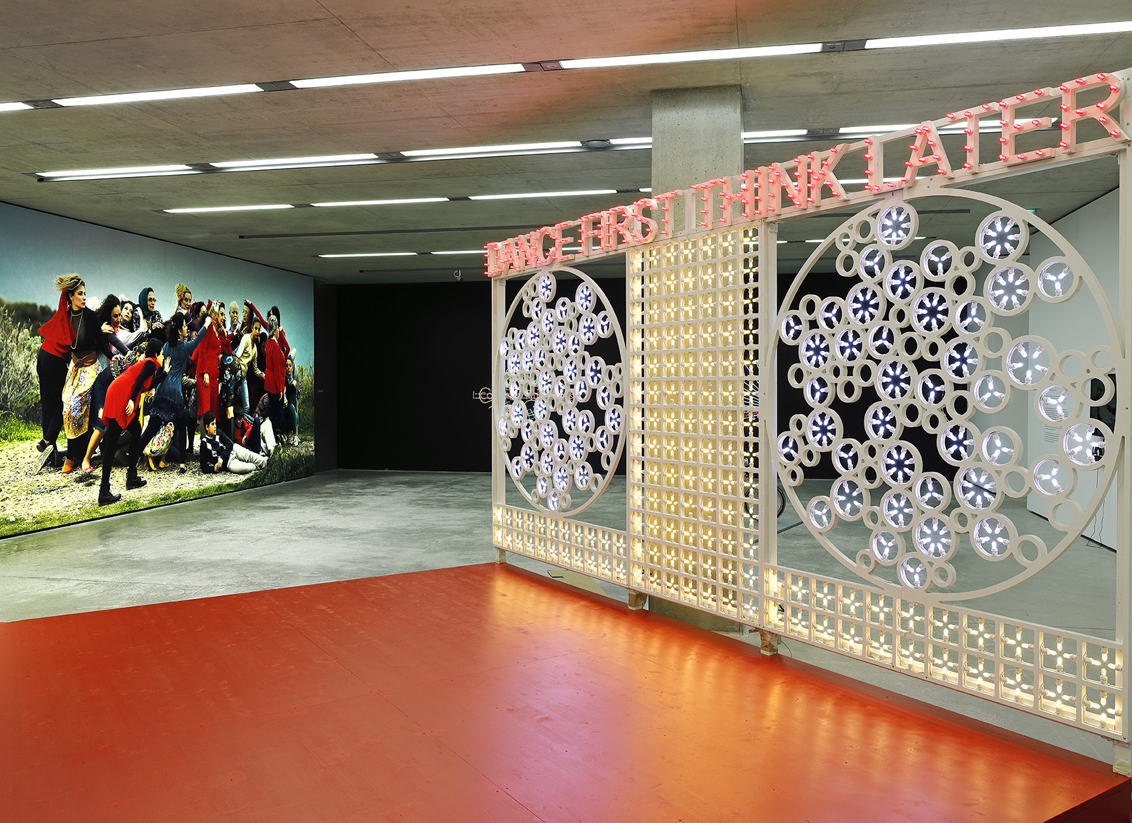 Marinella Senatore. We Rise by Lifting Others - Museum der Moderne Salzburg